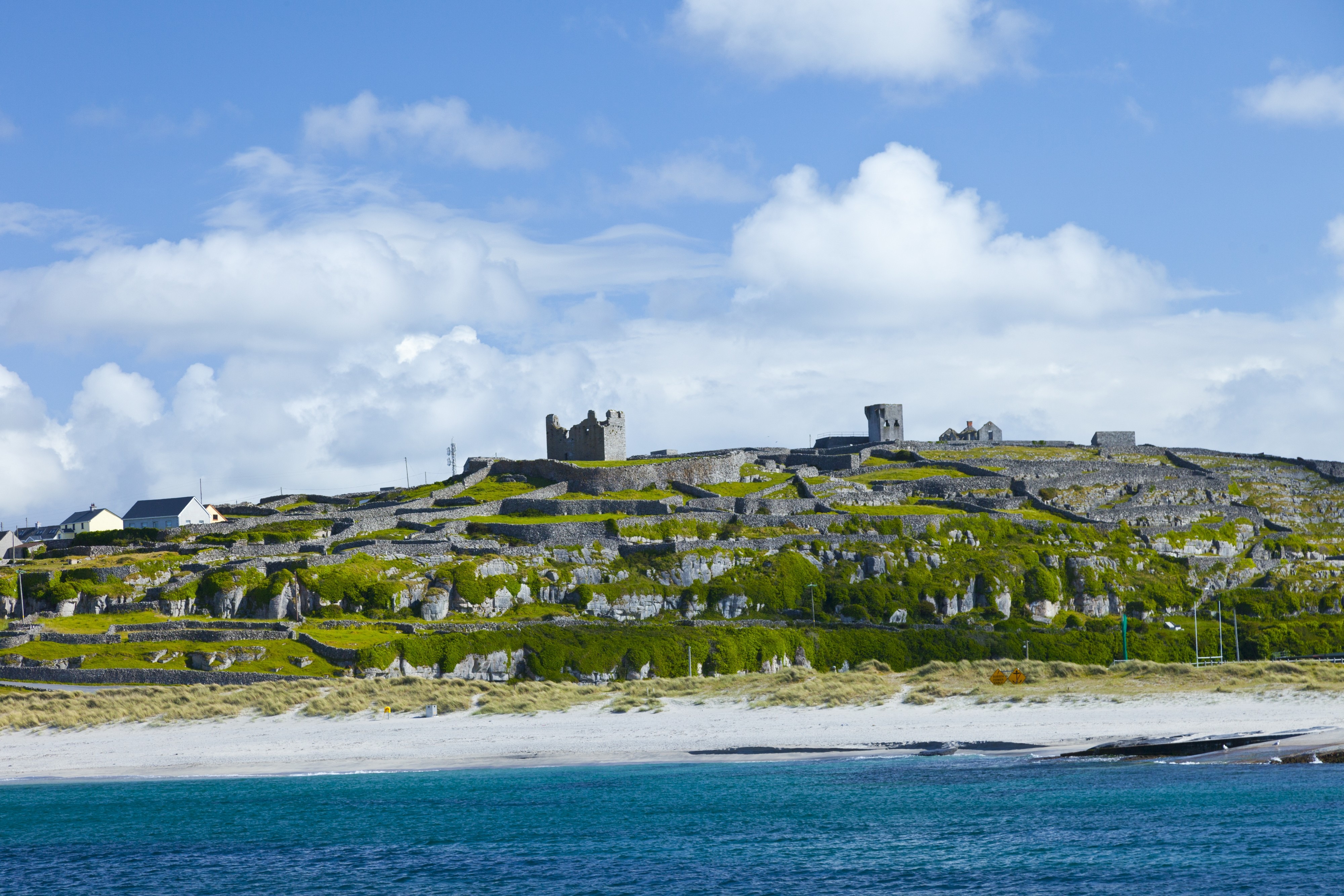 O'Brien Castle - Fort irlandais de l'île d'Inisheer • Guide Irlande.com