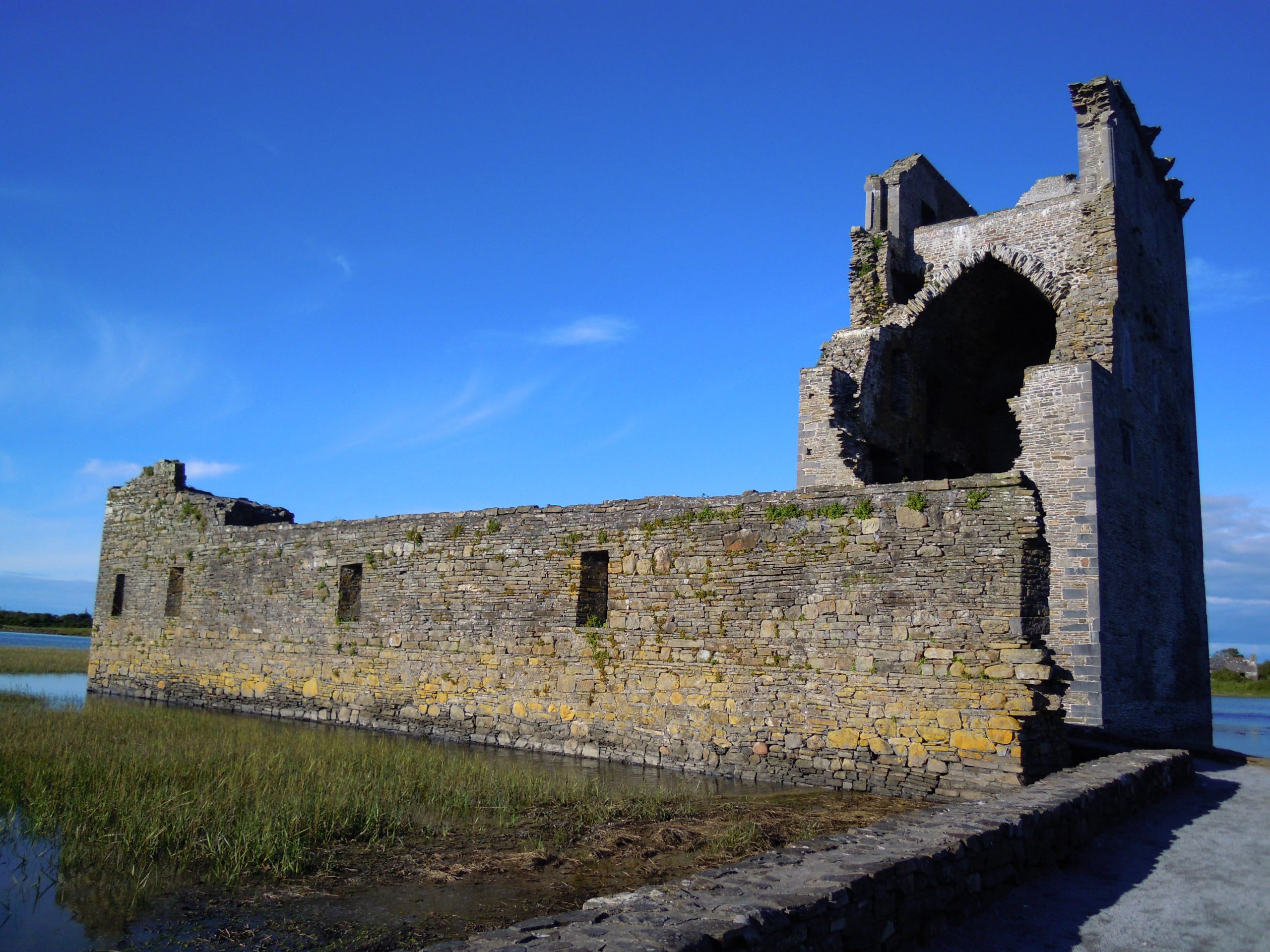Carrigafoyle Castle - Château irlandais • Guide Irlande.com