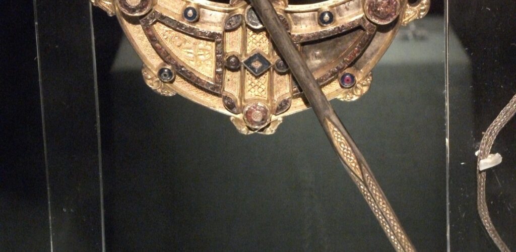 Broche de Tara - Broche du VIIème siècle • Guide-Irlande.com
