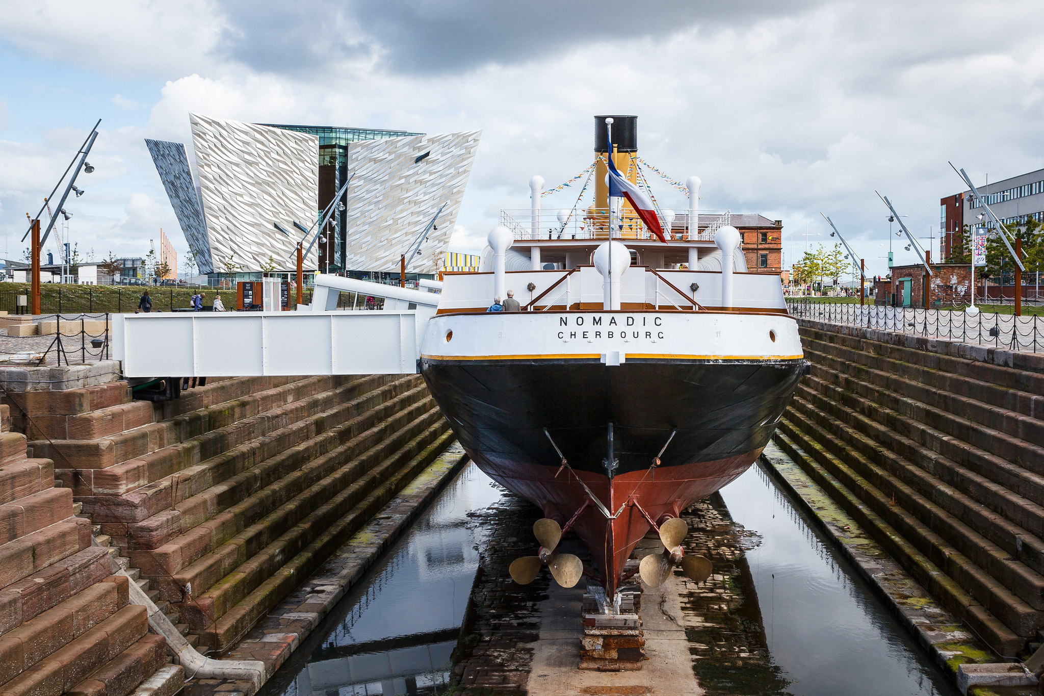 Le SS Nomadic - Trasnbordeur de la White Star Line - Guide Irlande.com