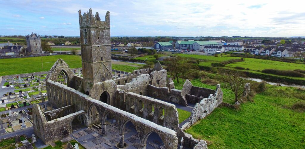 Claregalway ☘️ : activités & hébergements • Guide-Irlande.com