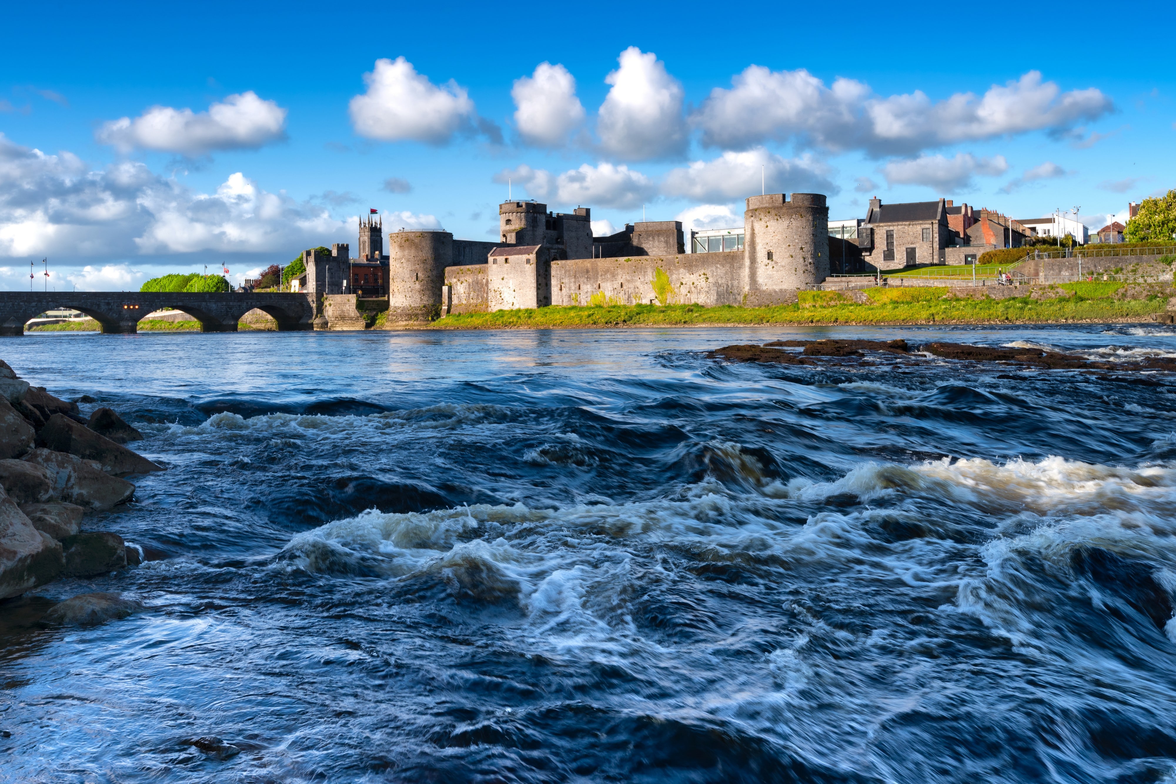 King John's castle - Château de Limerick • Guide Irlande.com