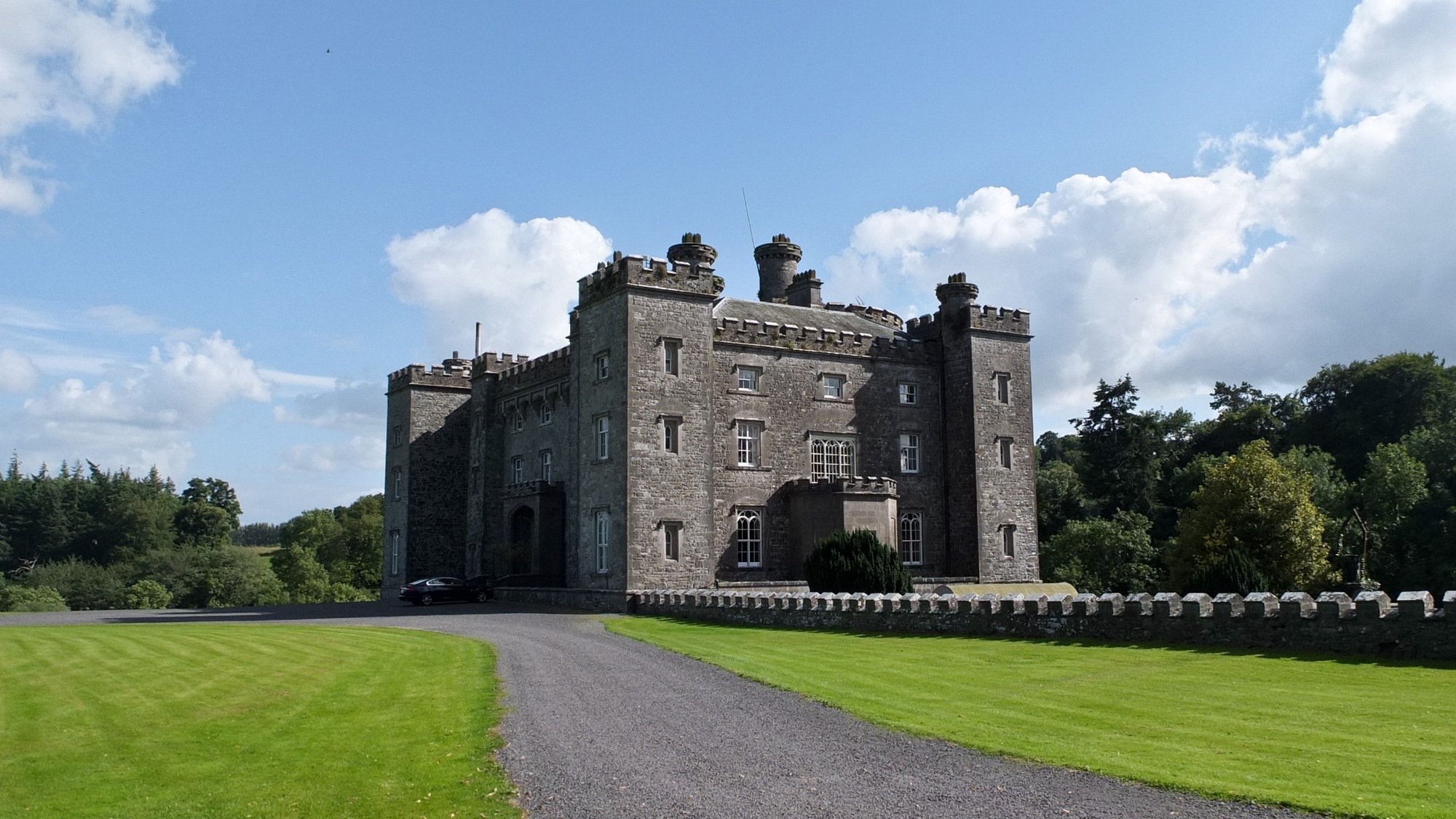 Le Slane Castle - Château irlandais • Guide Irlande.com