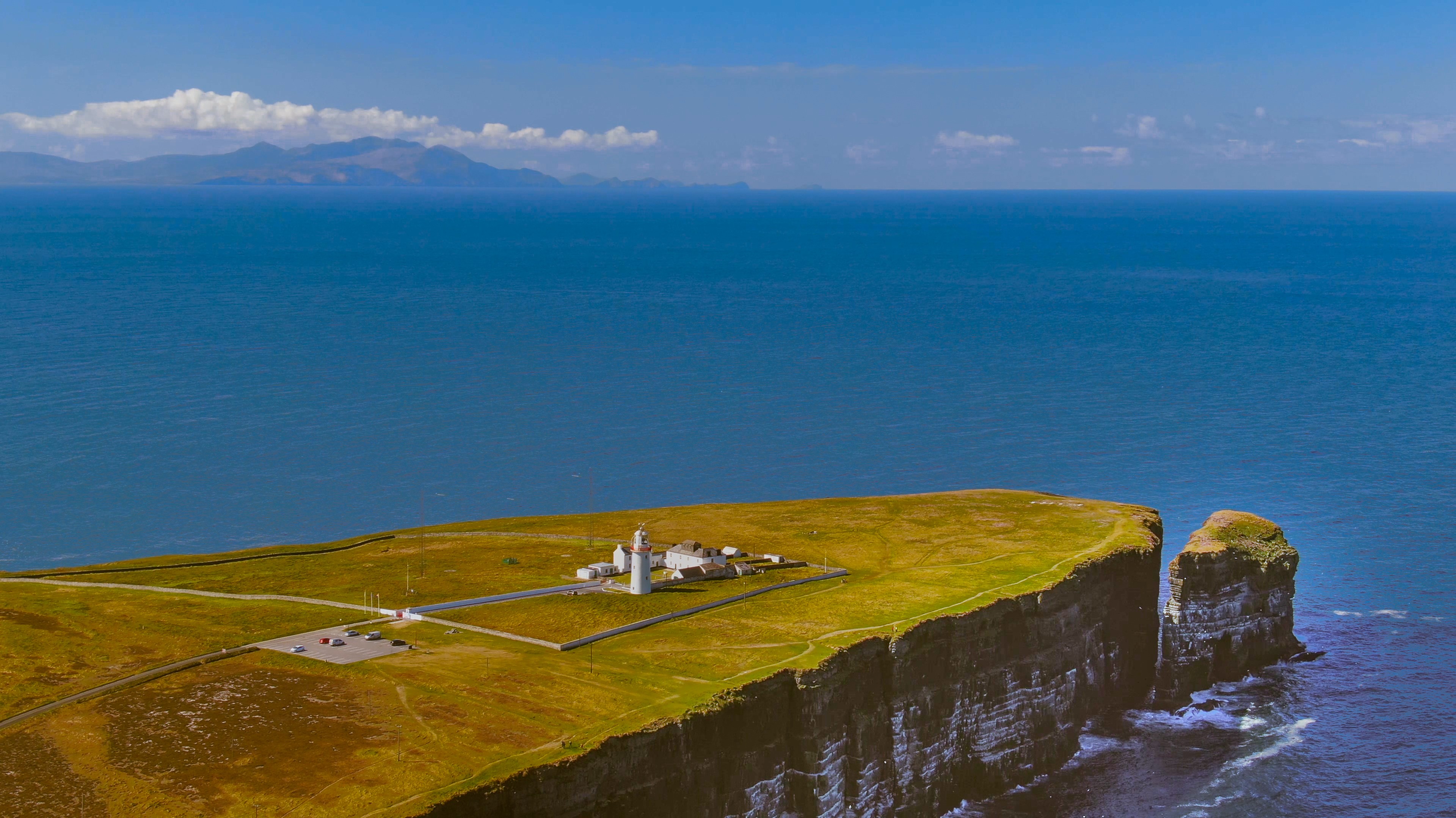 Le Loop Head Lighthouse - phare irlandais • Guide Irlande.com