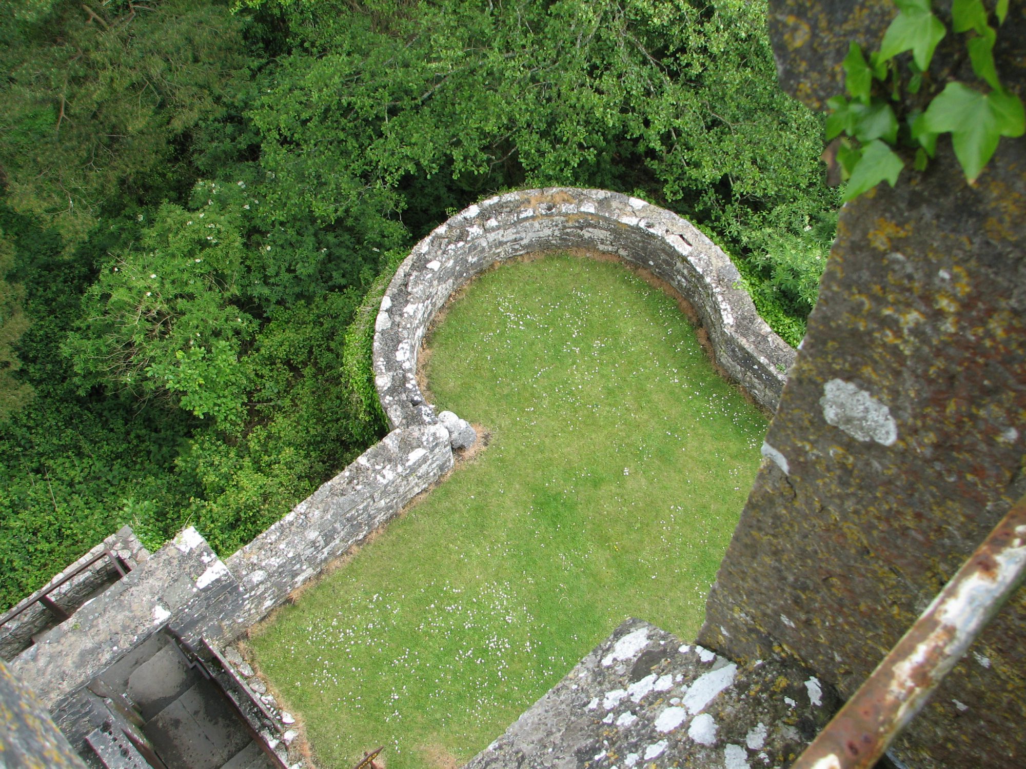 Le Craggaunowen Castle - Château irlandais • Guide Irlande.com