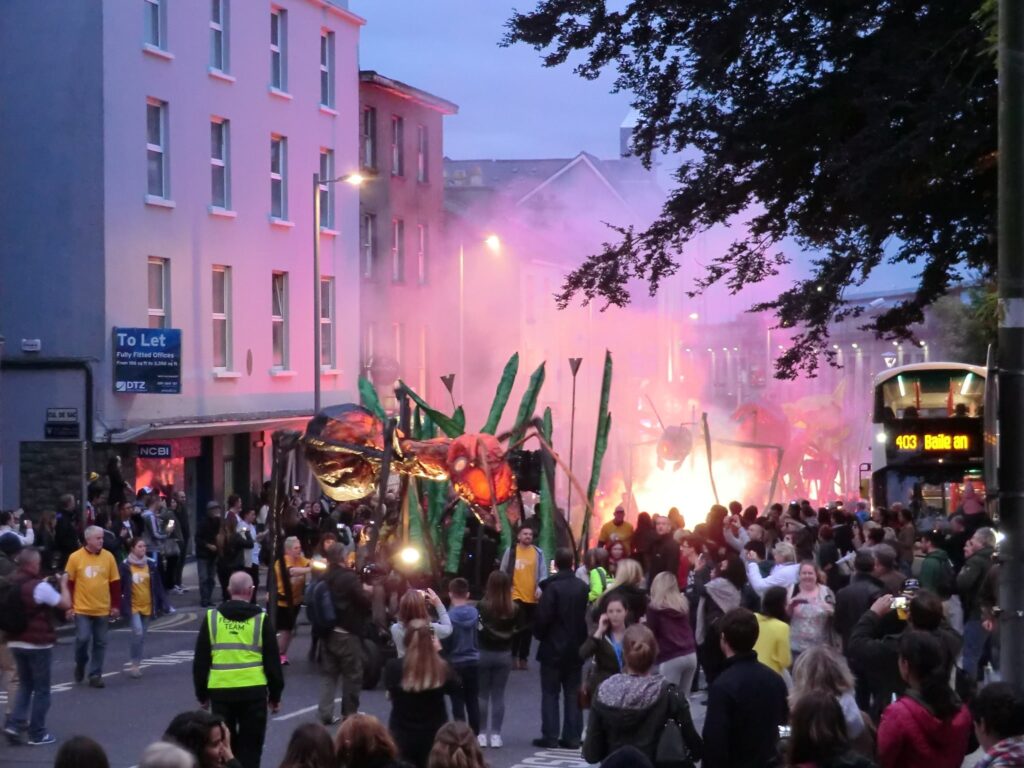 Le Galway Arts Festival • Guide-Irlande.com