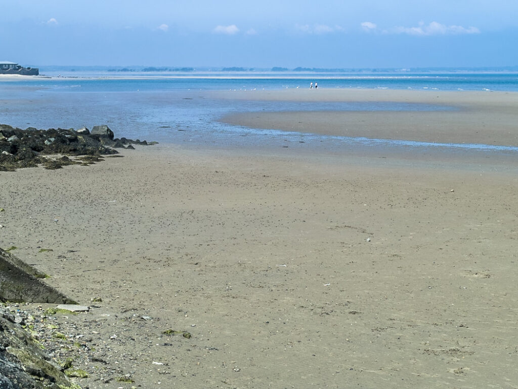 Claremont beach - Plage de Howth en Irlande • Guide-Irlande.com