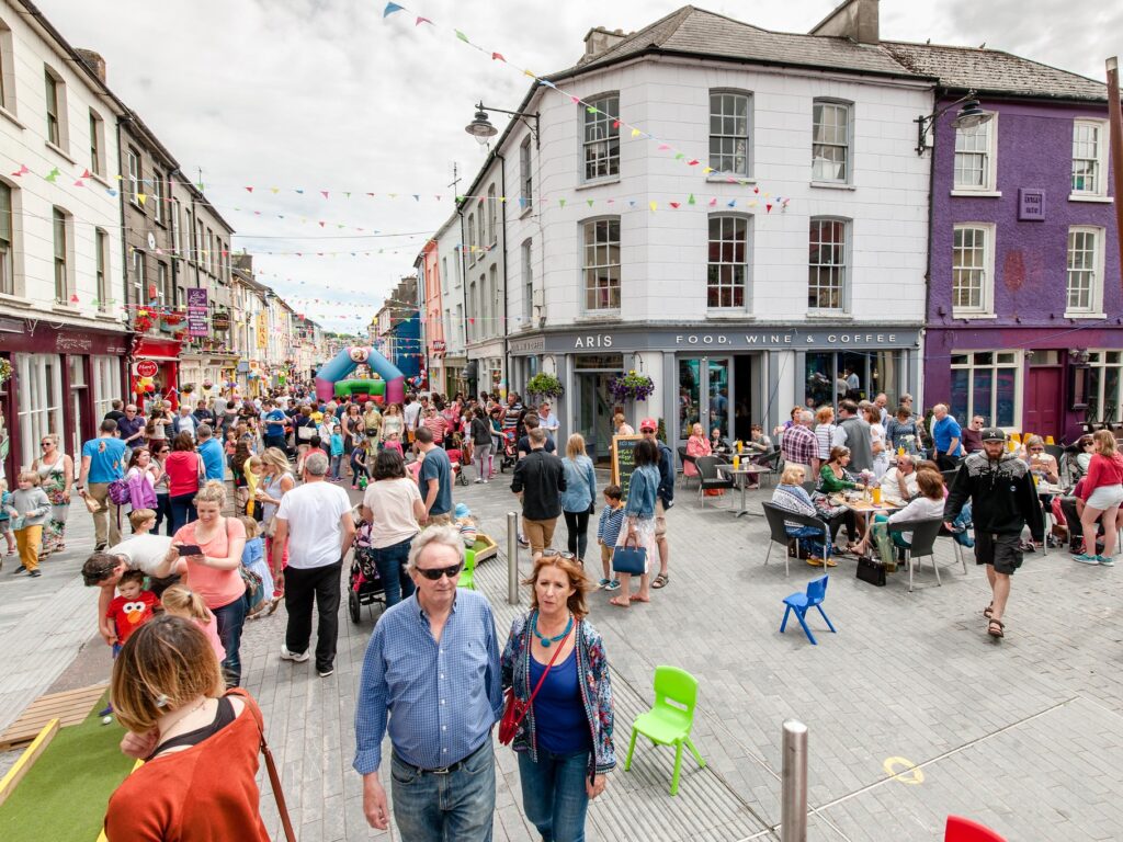 Clonakilty ☘️ : activités & hébergements • Guide-Irlande.com
