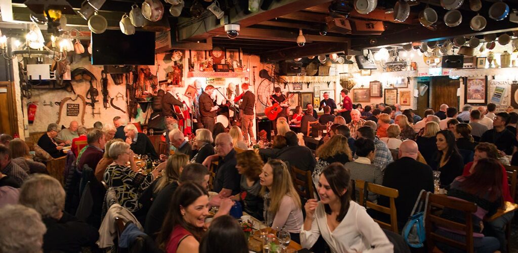 Le Johnnie Fox's - Irish Pub de 1798 • Guide-Irlande.com