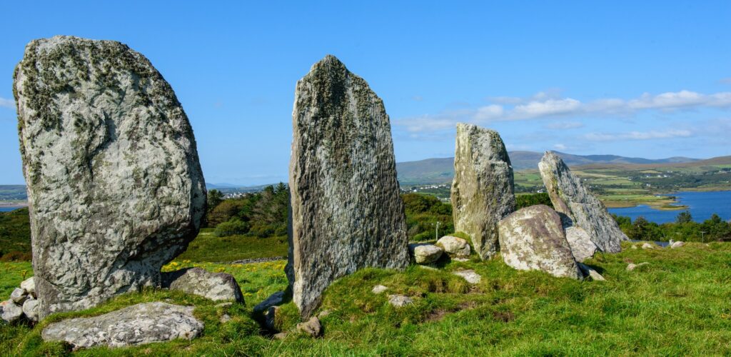 Eightercua Stone Row - Alignement de pierres • Guide-Irlande.com