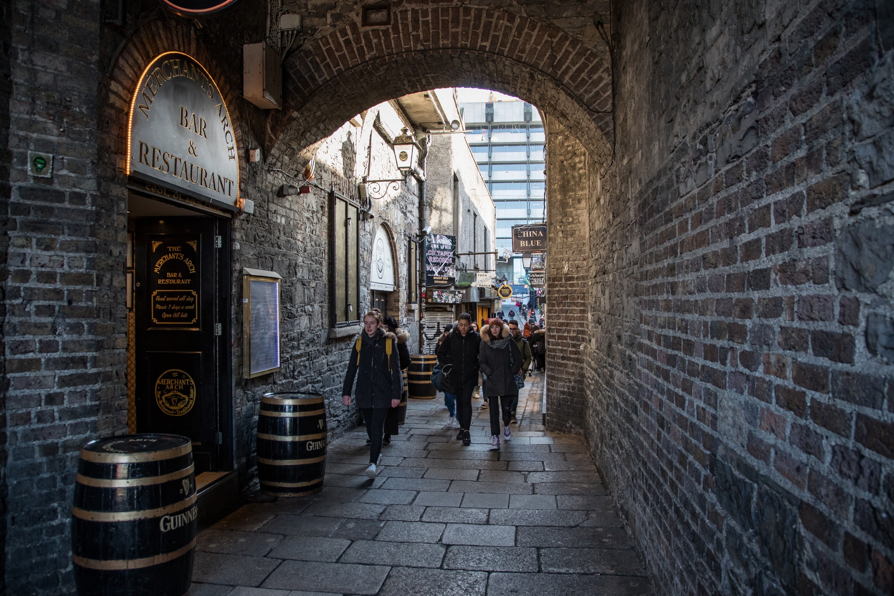 Merchant's Arch - Rue de Temple Bar à Dublin • Guide Irlande.com