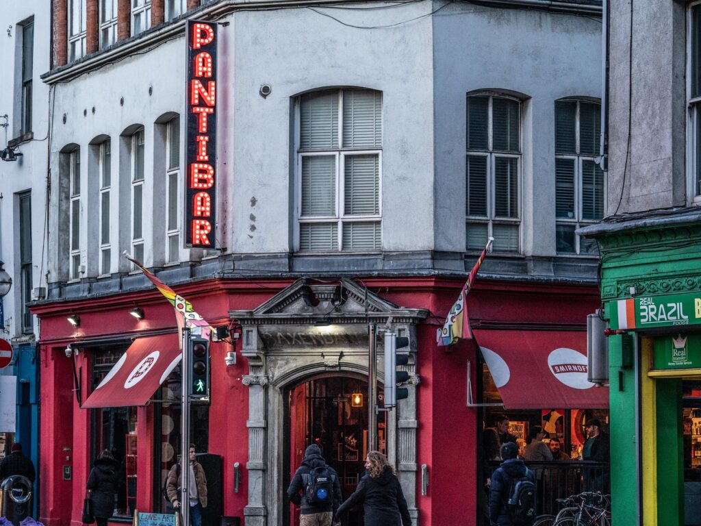 Le PantiBar - Bar gay de Capel Street • Guide Irlande.com