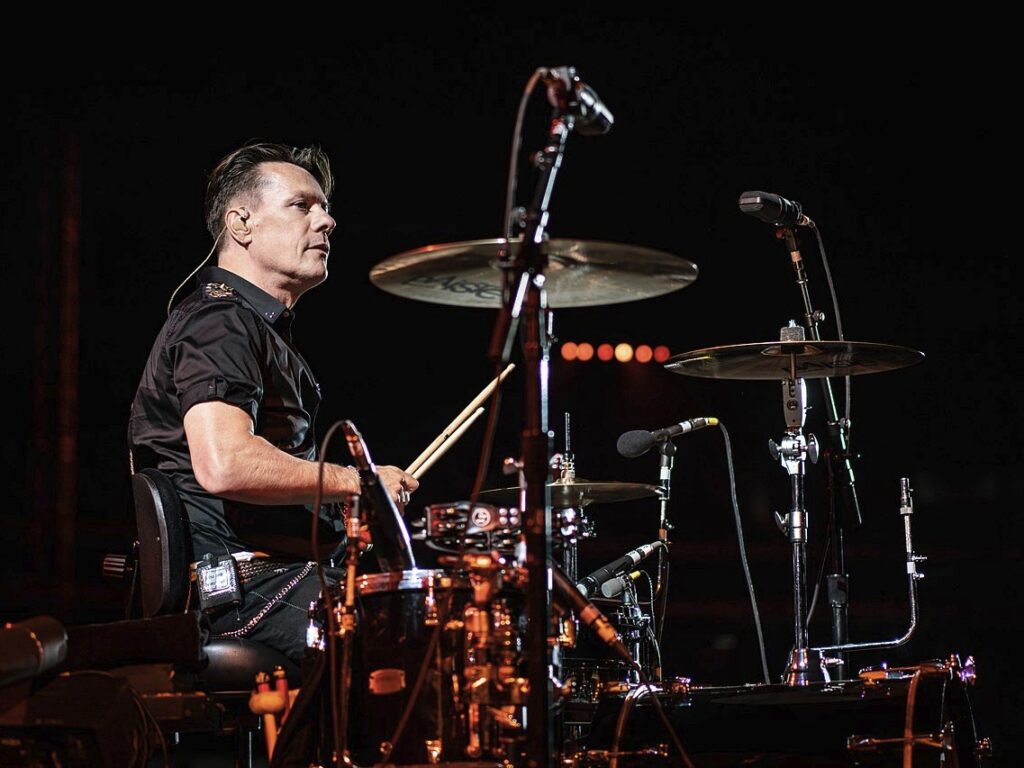 Larry Mullen Jr - L'infatiguable batteur de U2 • Guide-Irlande.com