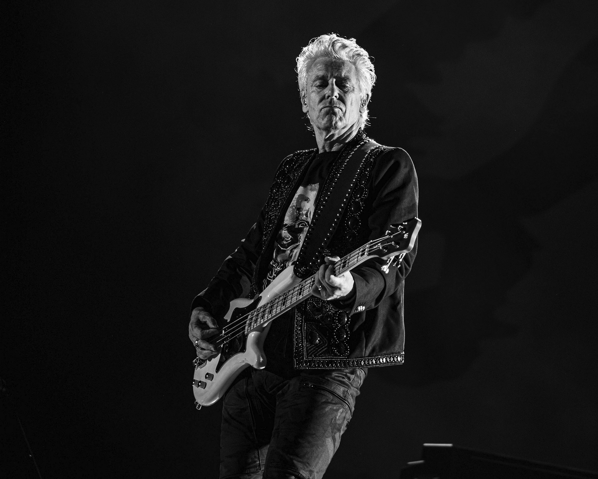 Adam Clayton - Le bassiste prodige de U2 • Guide Irlande.com