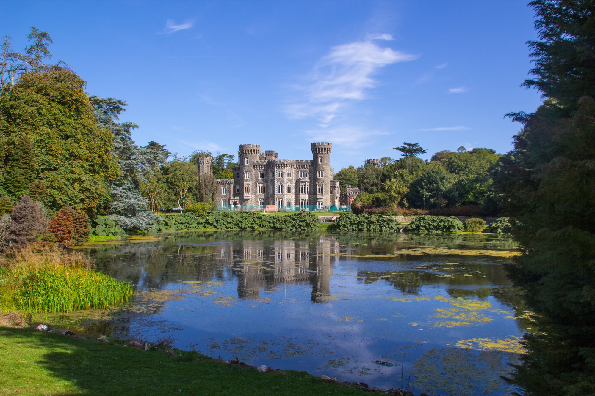 Le Johnstown castle, Co. Wexford • Guide Irlande.com