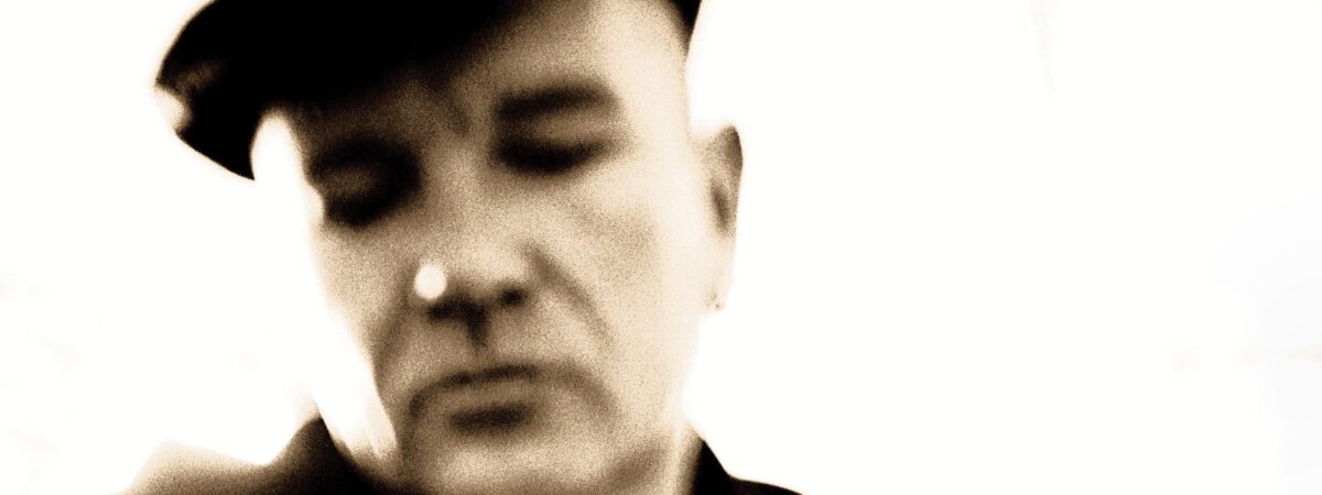 Gavin Friday - Musicien irlandais • Guide-Irlande.com