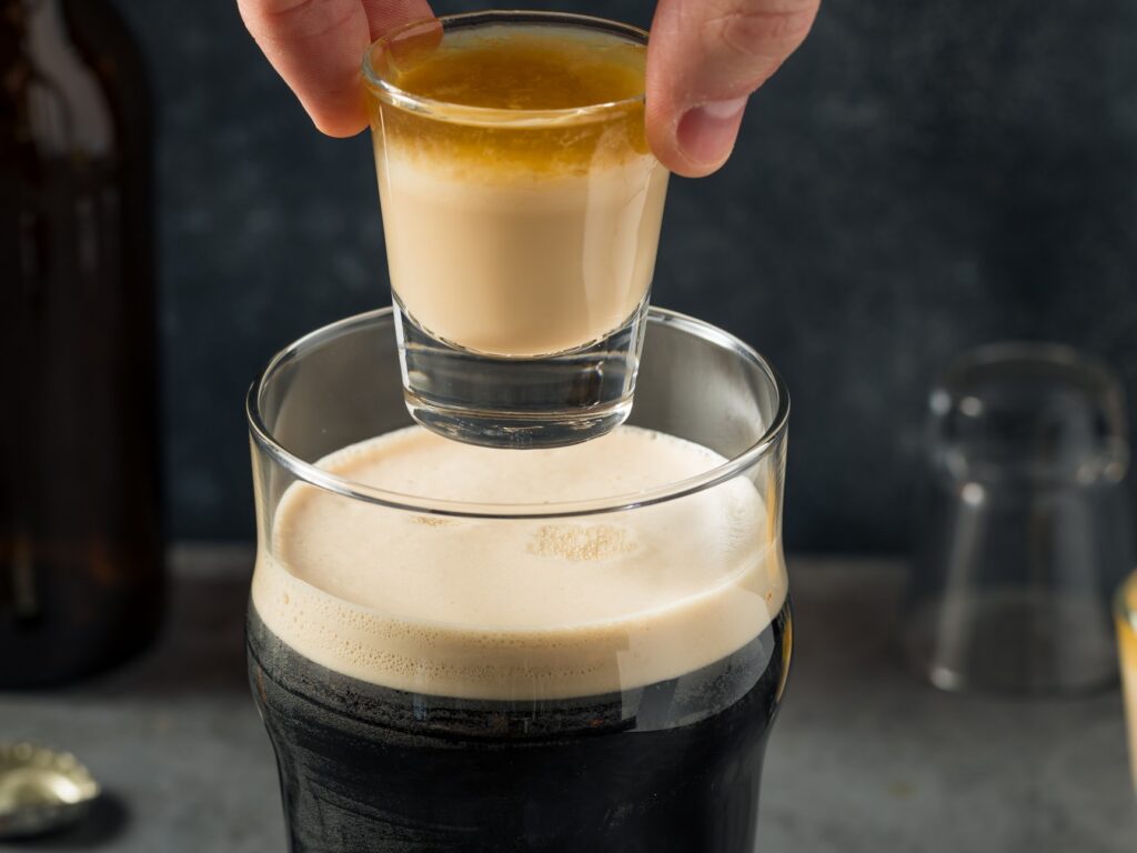 L'Irish car bomb ou Irish Slammer • Guide-Irlande.com