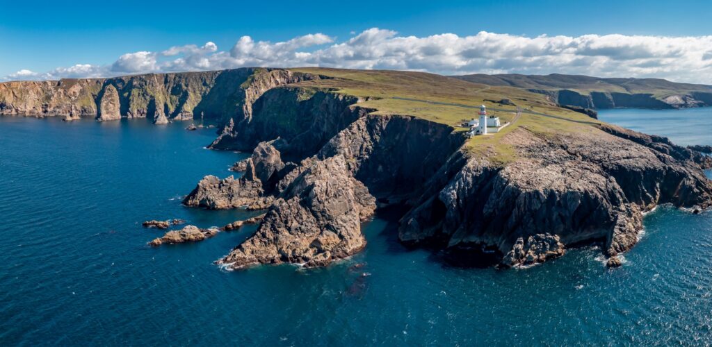 Arranmore Lighthouse - Phare irlandais • Guide-Irlande.com