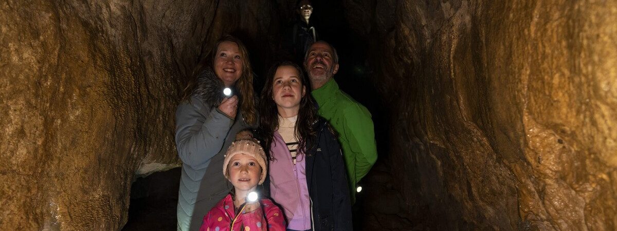 La grotte d'Oweynagat en Irlande • Guide-Irlande.com