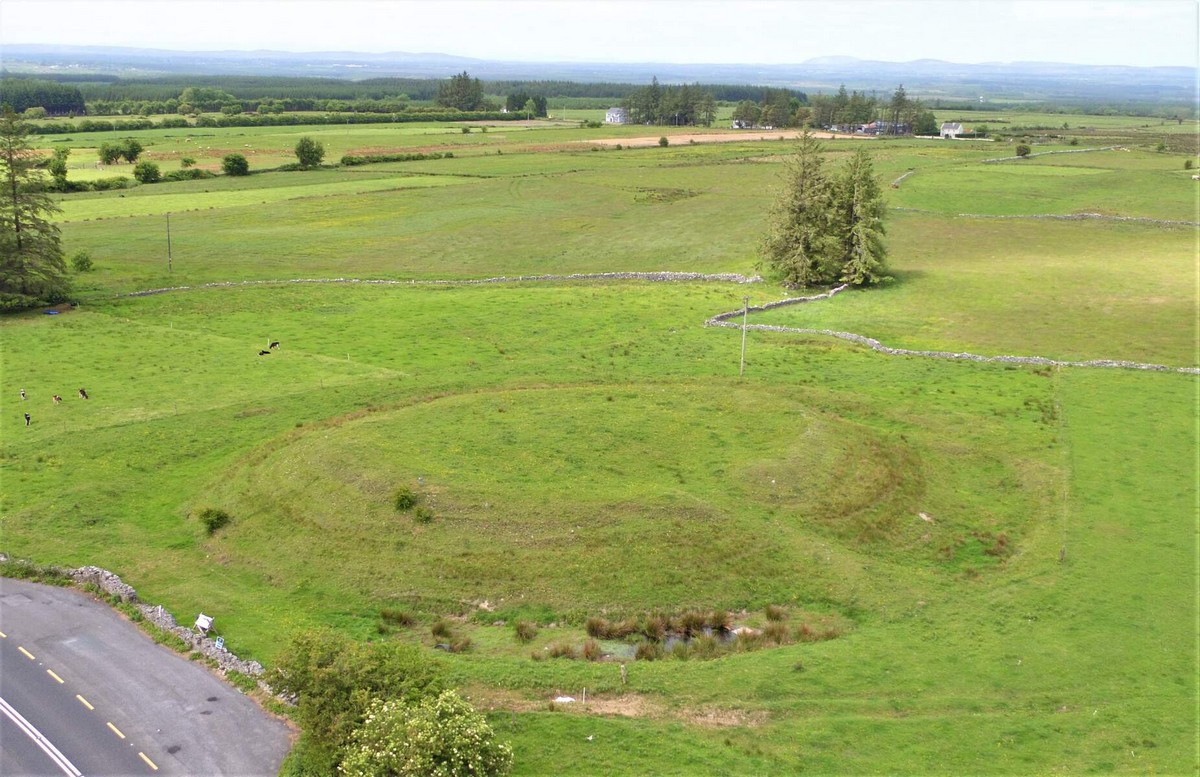 Rathmore - Fort de Rathcroghan • Guide Irlande.com