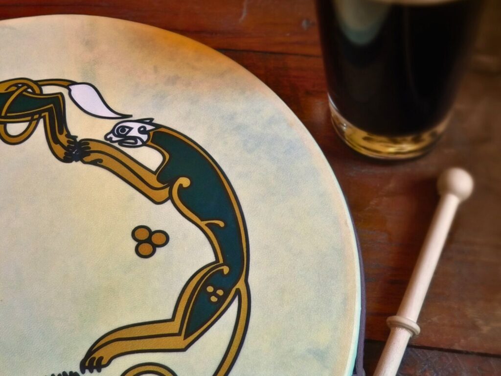 Le Bodhràn - Instrument irlandais • Guide-Irlande.com