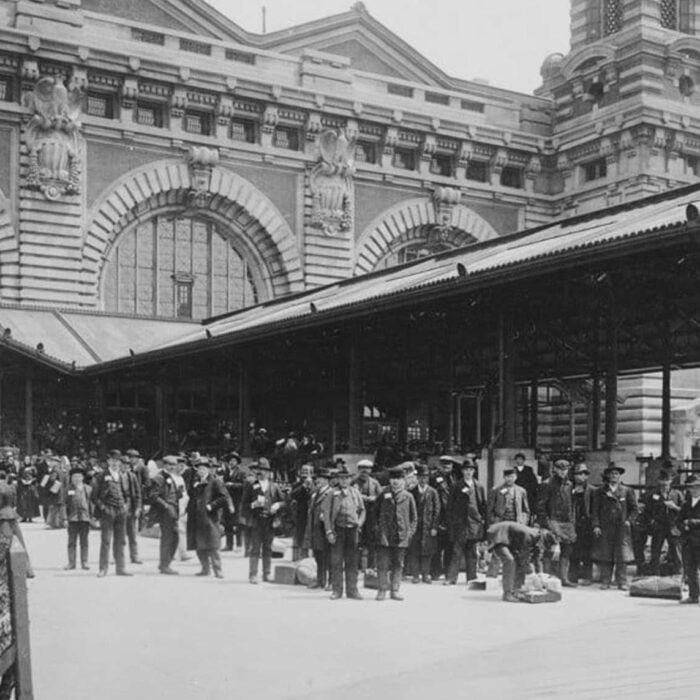 Ellis Island et Castle Garden • Guide-Irlande.com